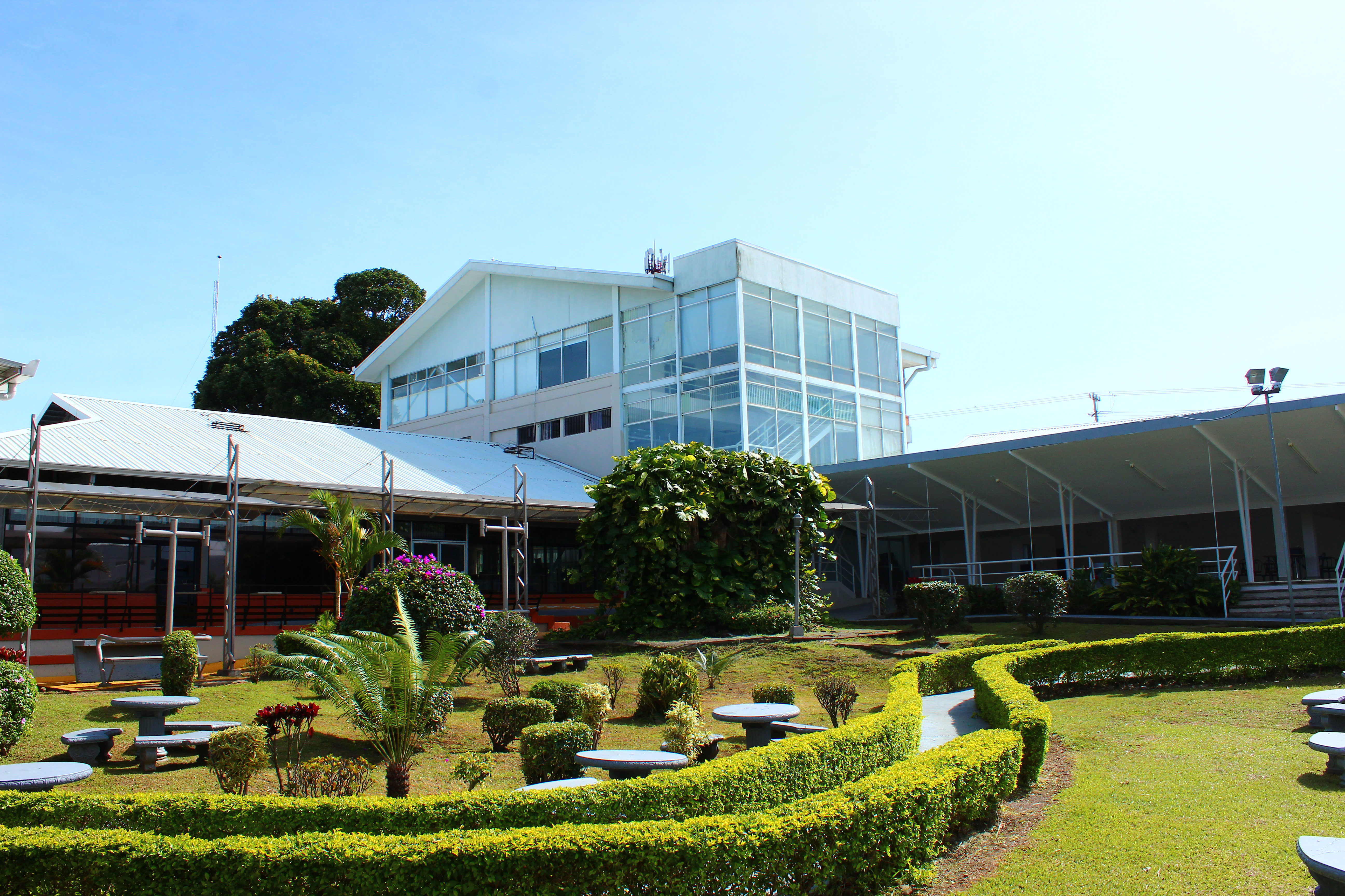 UPI es pionera en la educación superior privada en Heredia, Costa RIca